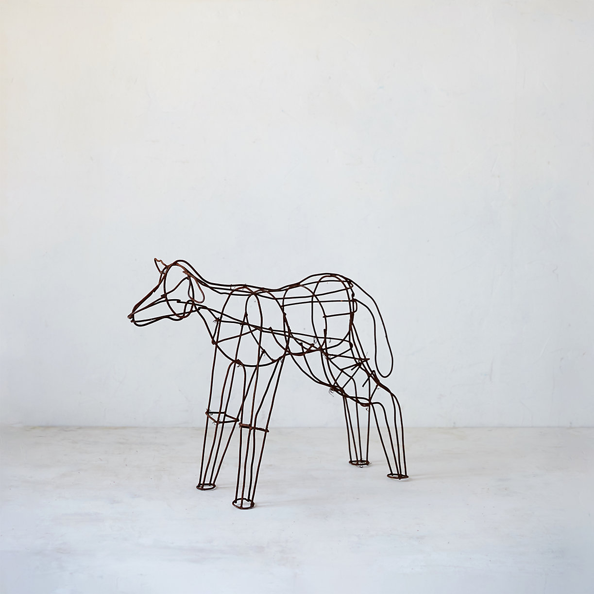 iron-topiary-lamb-form