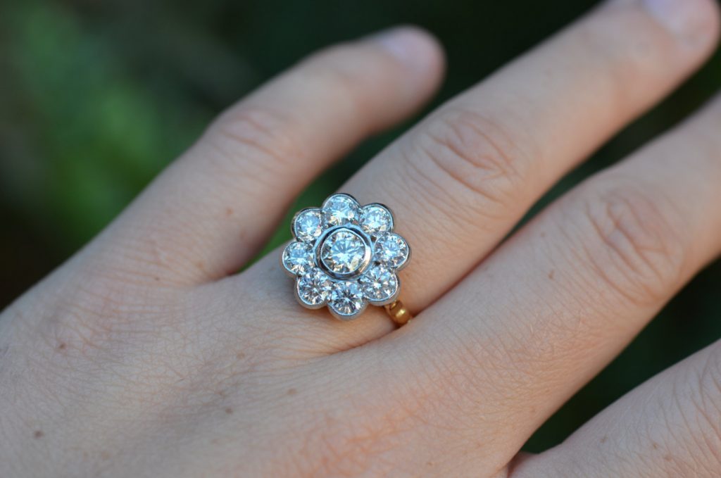 vintage-diamond-flower-ring