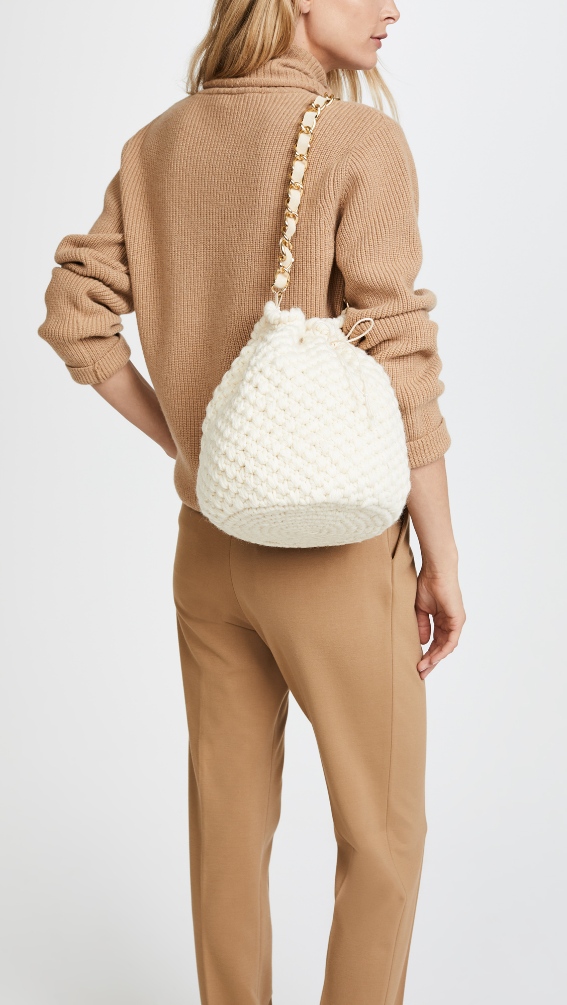white-wool-knit-bucket-bag-2