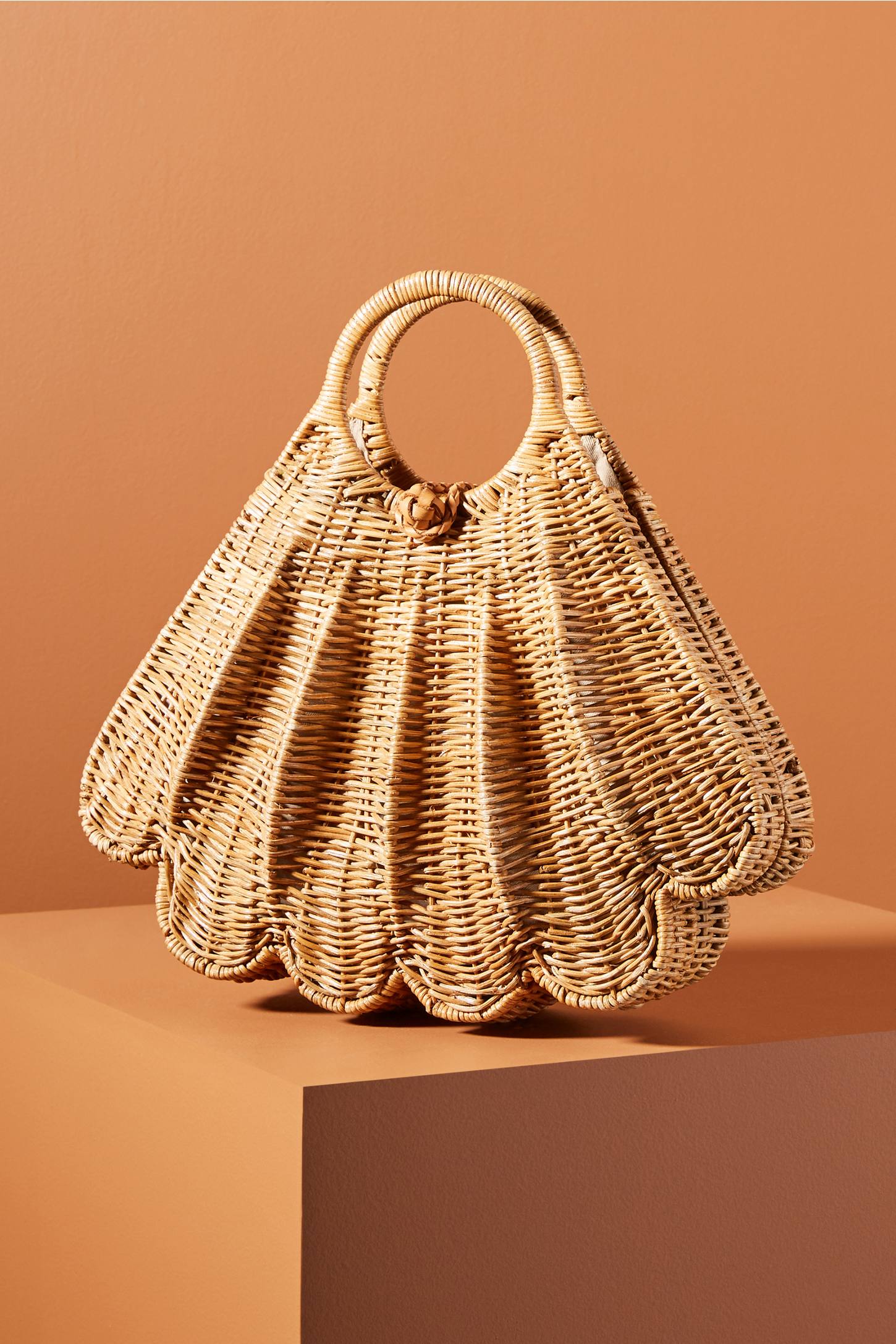 The Daily Hunt: Wicker Shell Clutch of My Dreams and More!